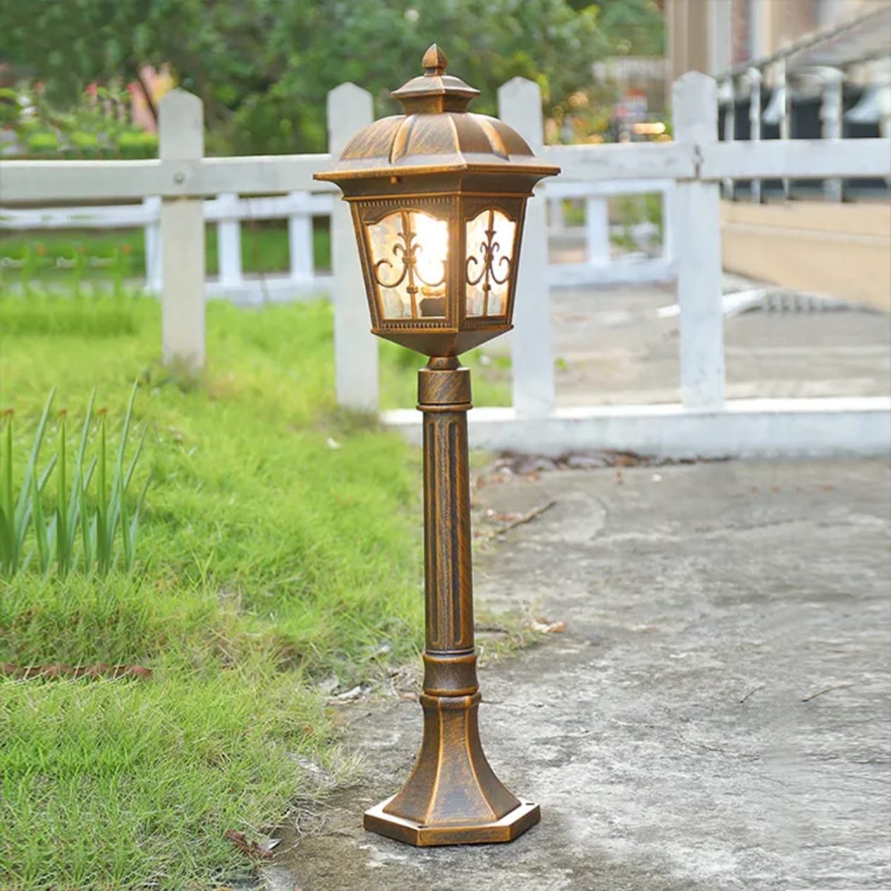 Classic European Style Bollard Light Waterproof IP65 – Electra Lights